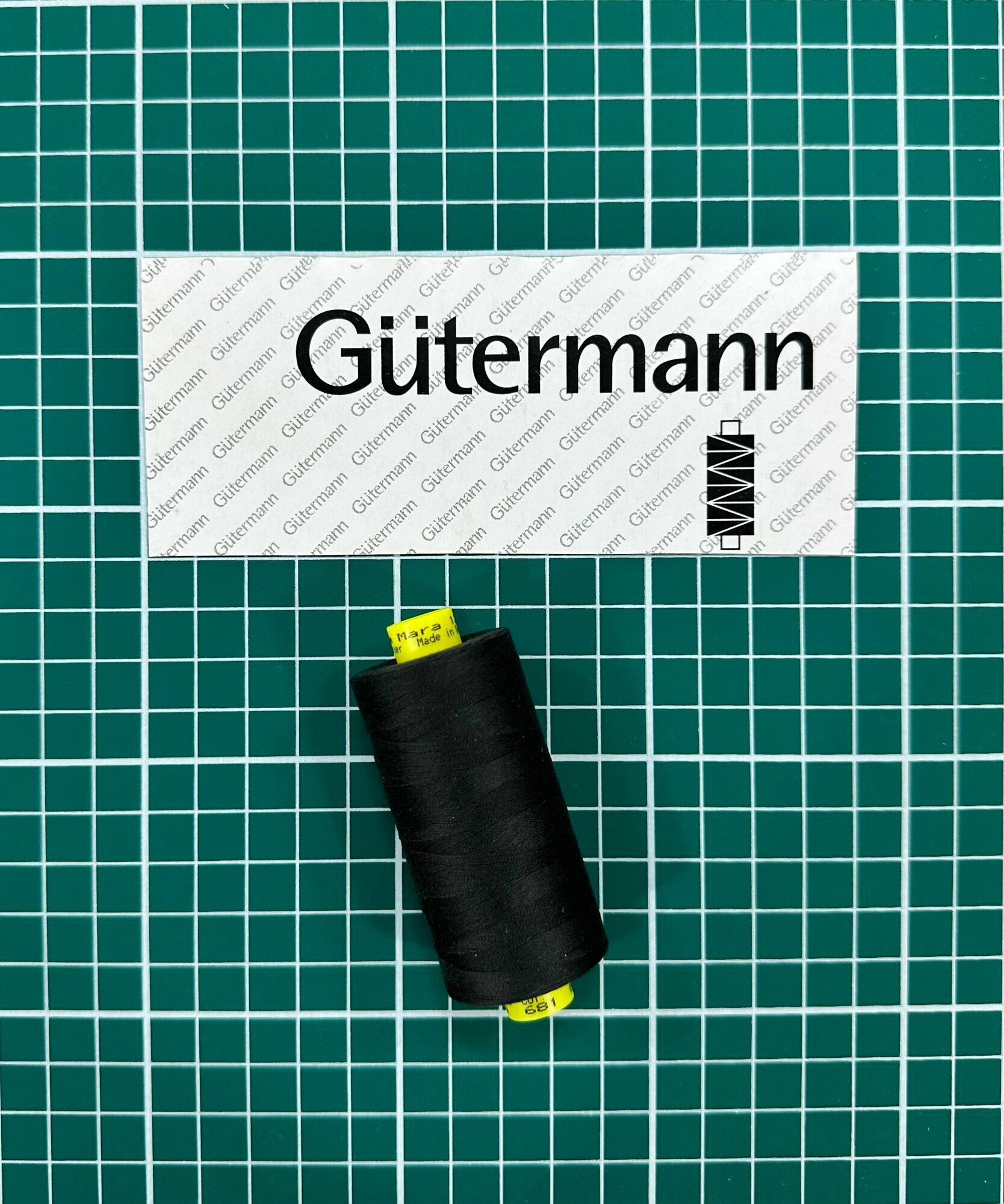 Gutermann Mara 120; col: 681 (1000 м) Нитки для шитья