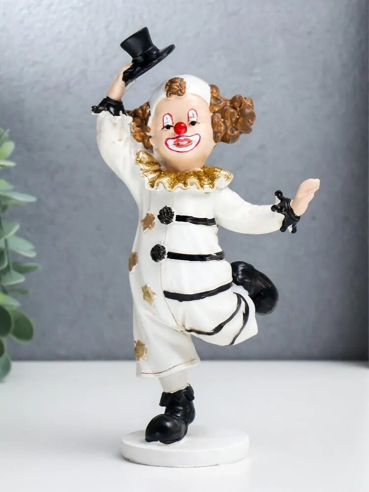 Декоративная фигурка «Клоун в чёрно-белом костюме с шляпкой»