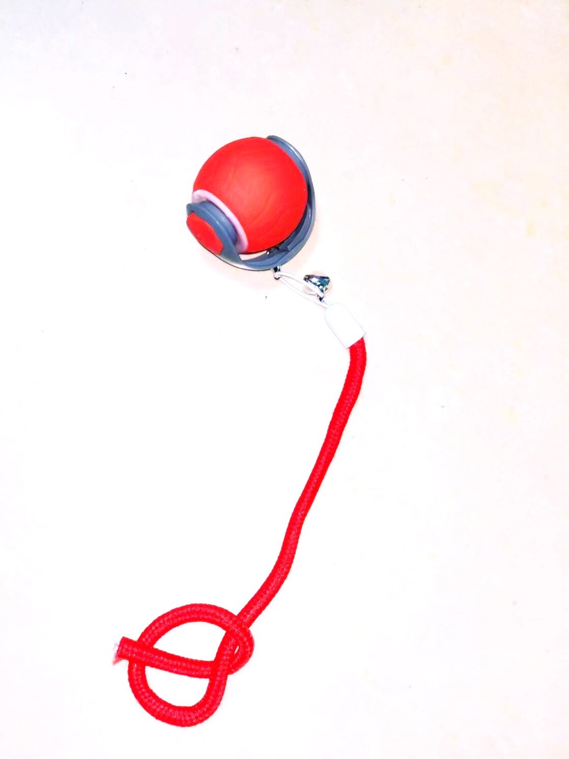 Оранжевая кошачья игрушка с помпоном и колокольчиком - Интерактивная веревка для игр