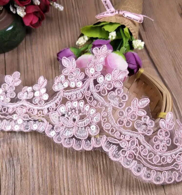 Кружевная лента Venise Cording с блестками розовым цветочком 1 метр