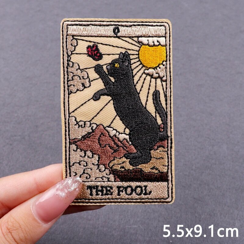 Нашивка Таро "The Fool" с черным котом, 5.5x9.1 см, PE8739CT