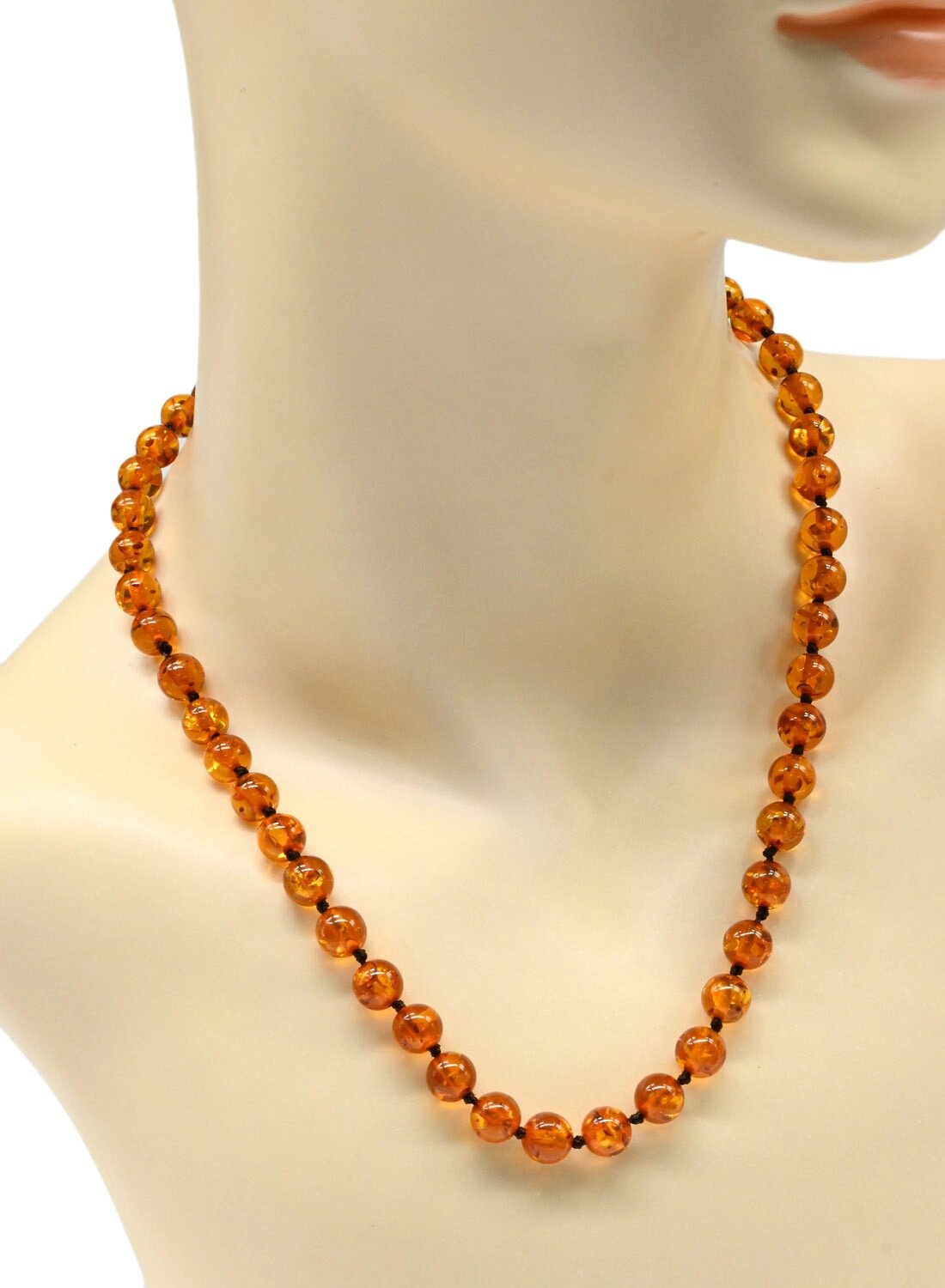 Бусы, янтарь