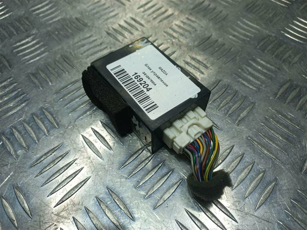 Блок управления Б/У для MAZDA GS1D67890A