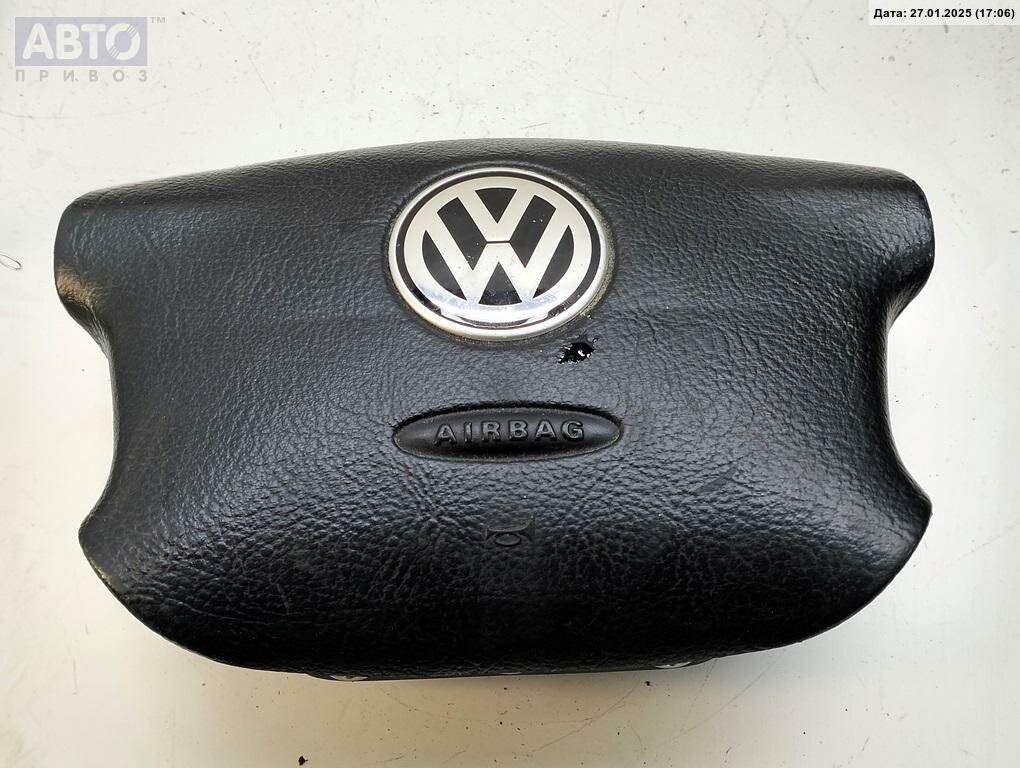 Подушка безопасности (Airbag) водителя Volkswagen Passat B5