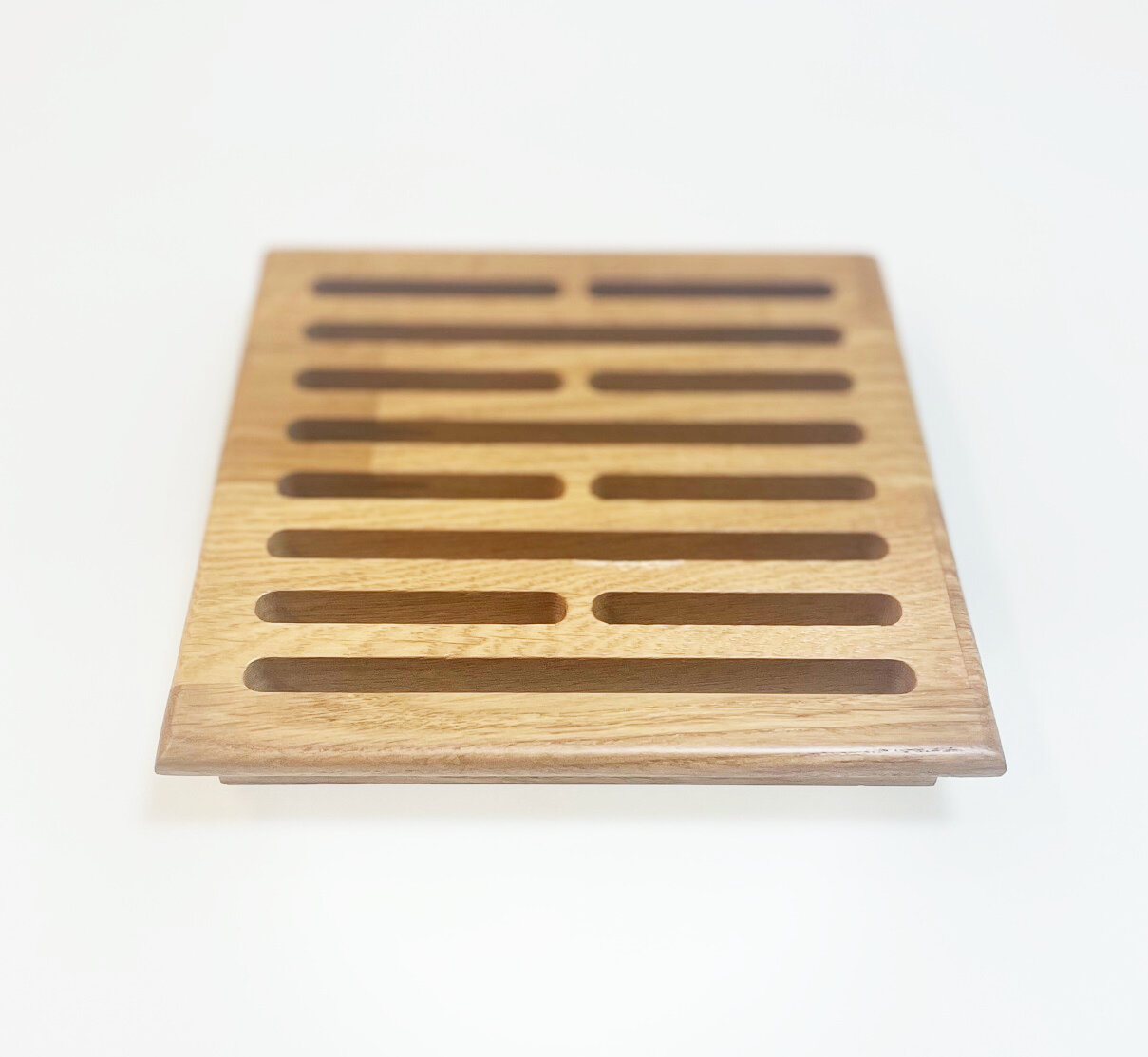 Деревянная врезная решетка Visioner 200х200 (посадка 185х185мм. из дуба)