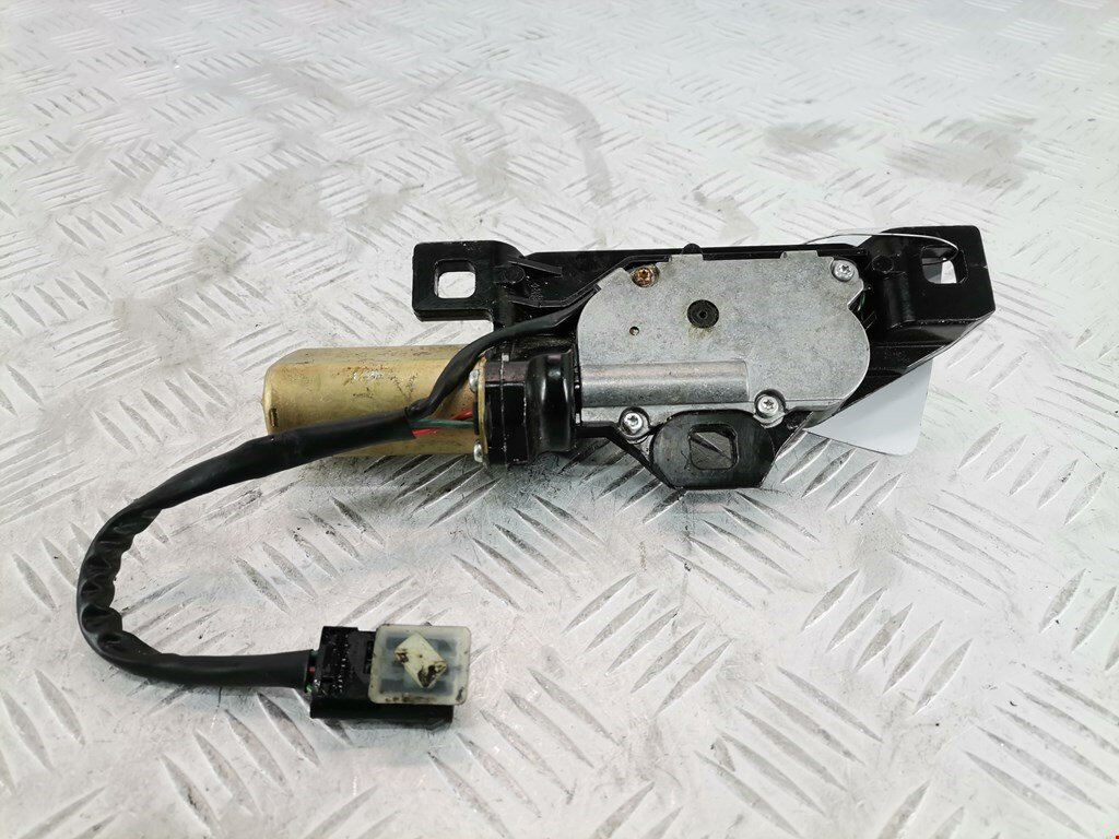 Сервопривод (электропривод моторчик привода) замка крышки багажника BMW 7-Series (E65/E66) 67107014872 арт. 1741934