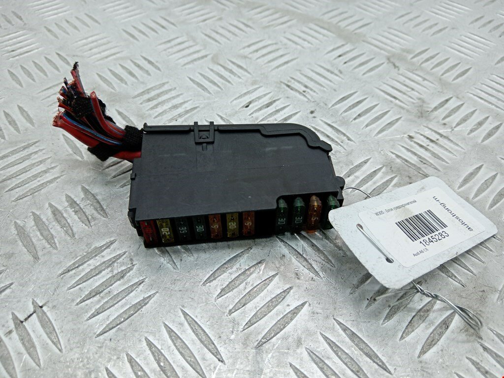 Блок предохранителей Audi A6 C6 8K0941824 арт. 1845283