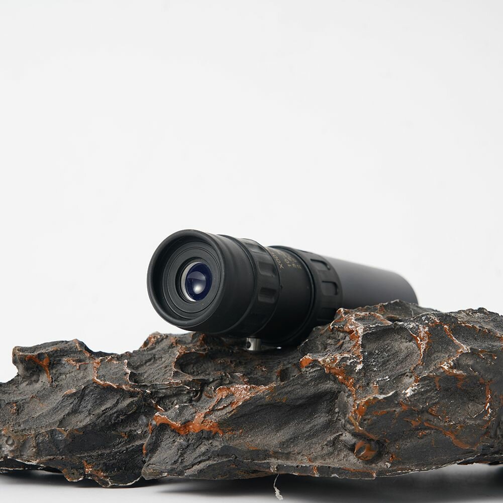 Монокуляр с дальностью до 5000 метров