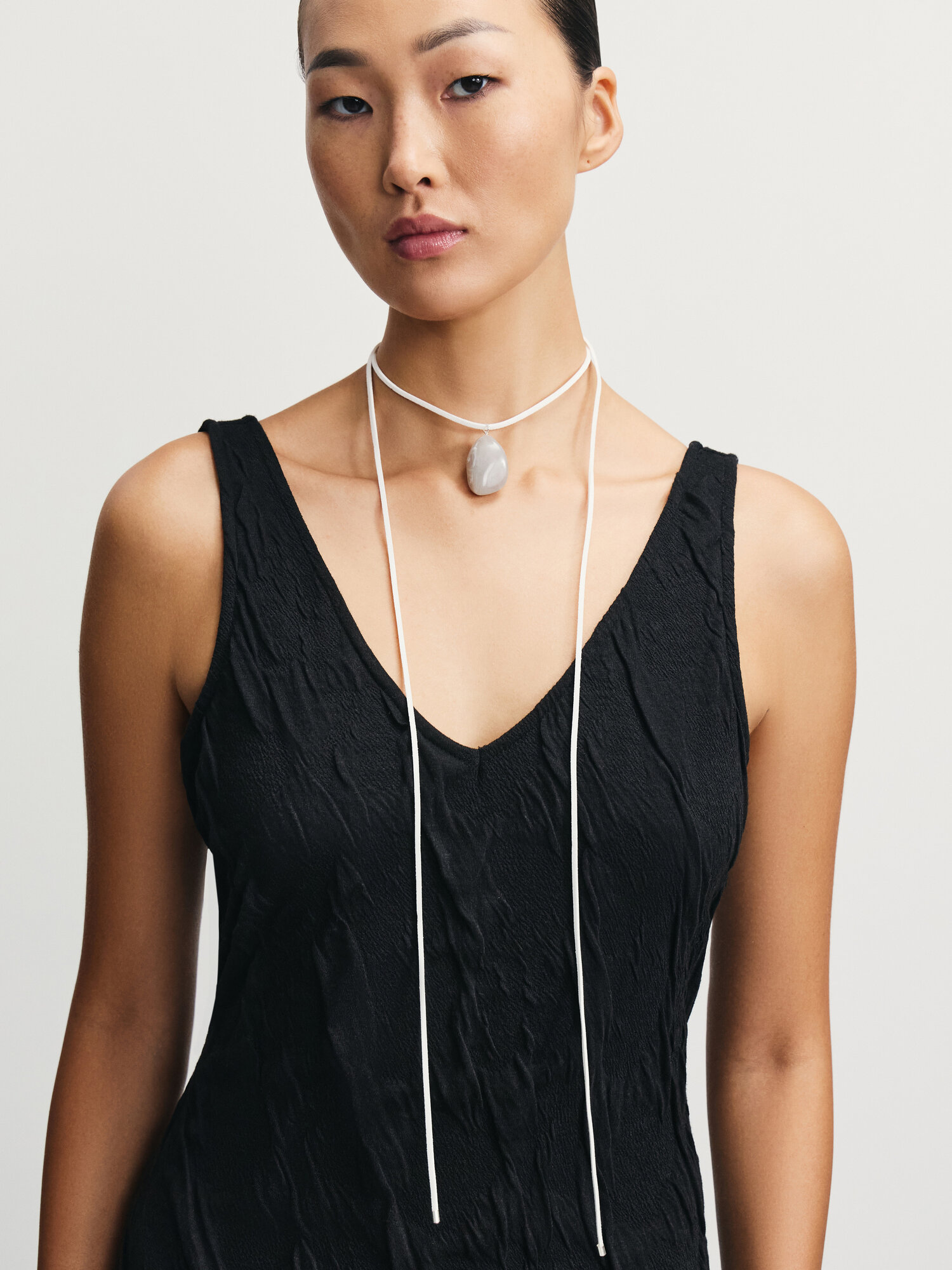 Колье, пластик