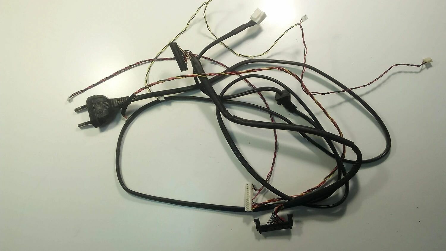 LVDS + Комплект шлейфов + Кабель питания с разъемом до основной платы для F32C7000B Lcd Телевизор Dexp Шлейф арт. 10770