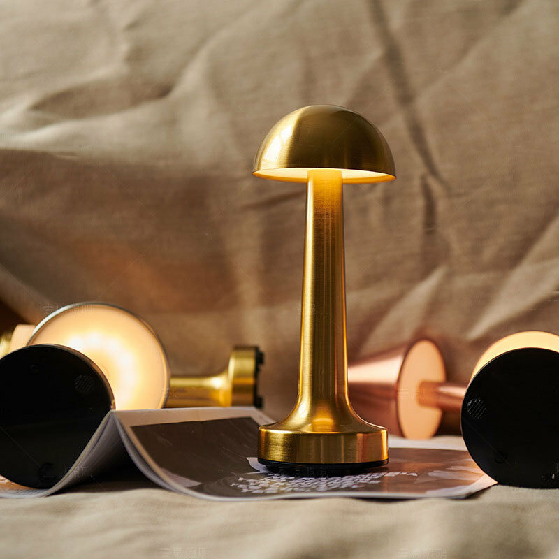 Светильник в форме гиря с 3 - ступенчатой регулировкой яркости, USB - питание