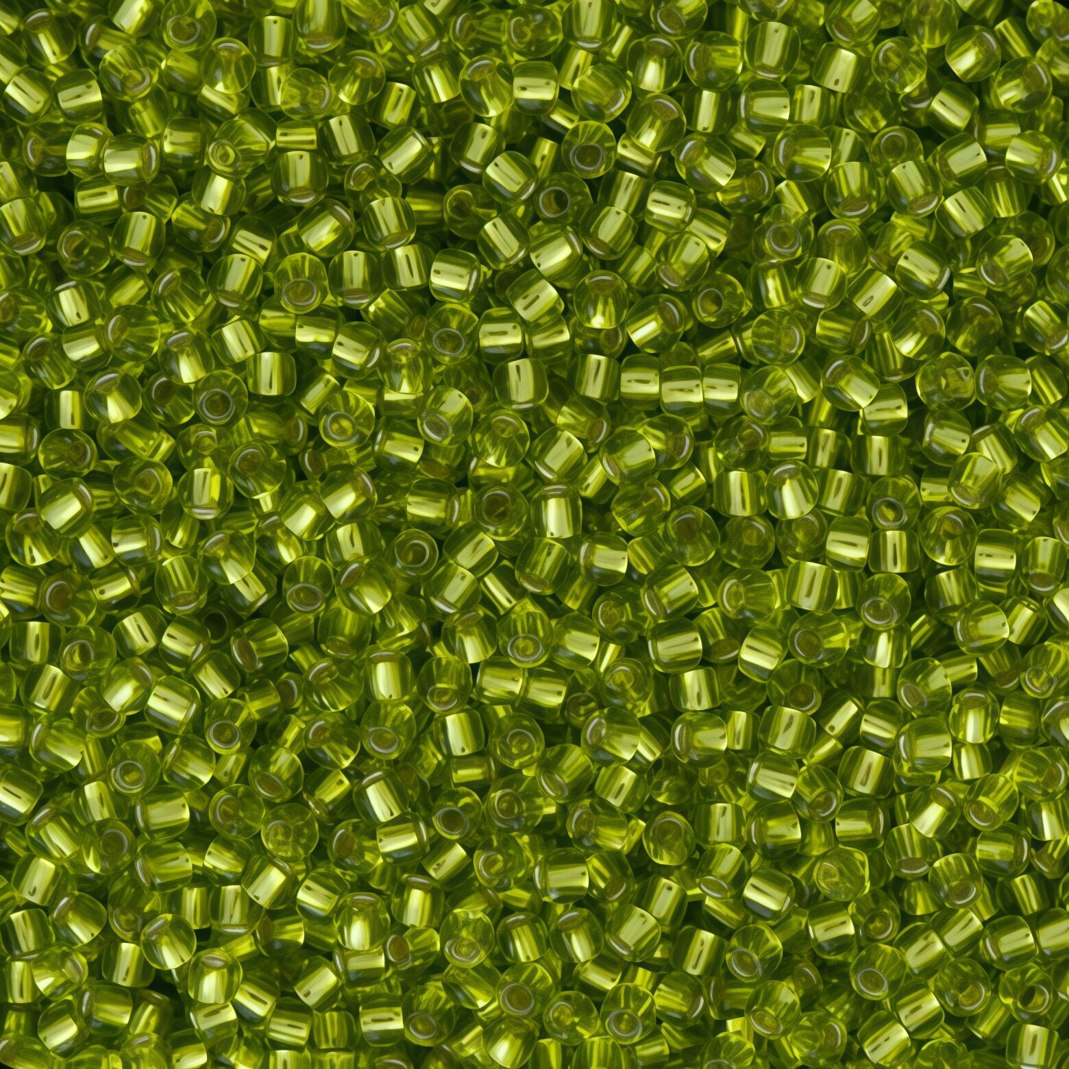 Бисер TOHO круглый, размер 11/0, цвет #24 (Внутреннее серебрение, лайм), 10 грамм