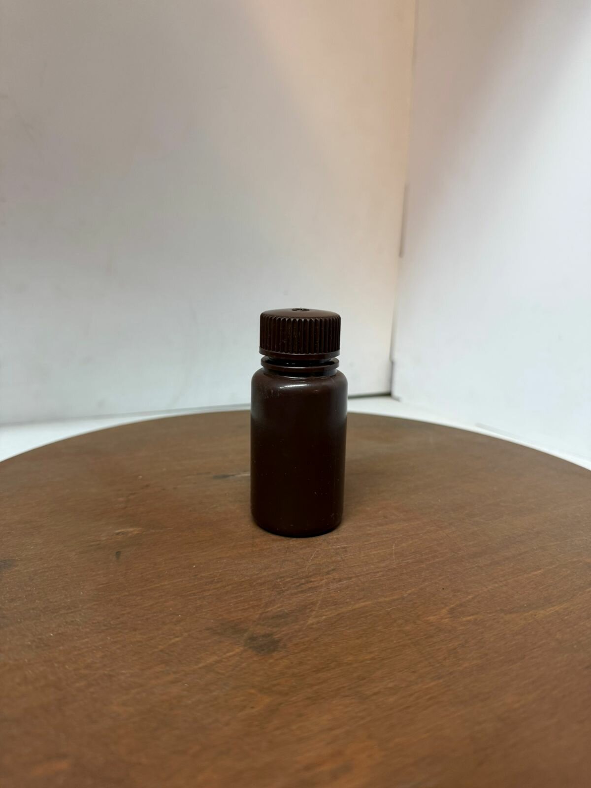 Банка ПЭ для реакт. 60 мл с дел, с винт широкой крышкой