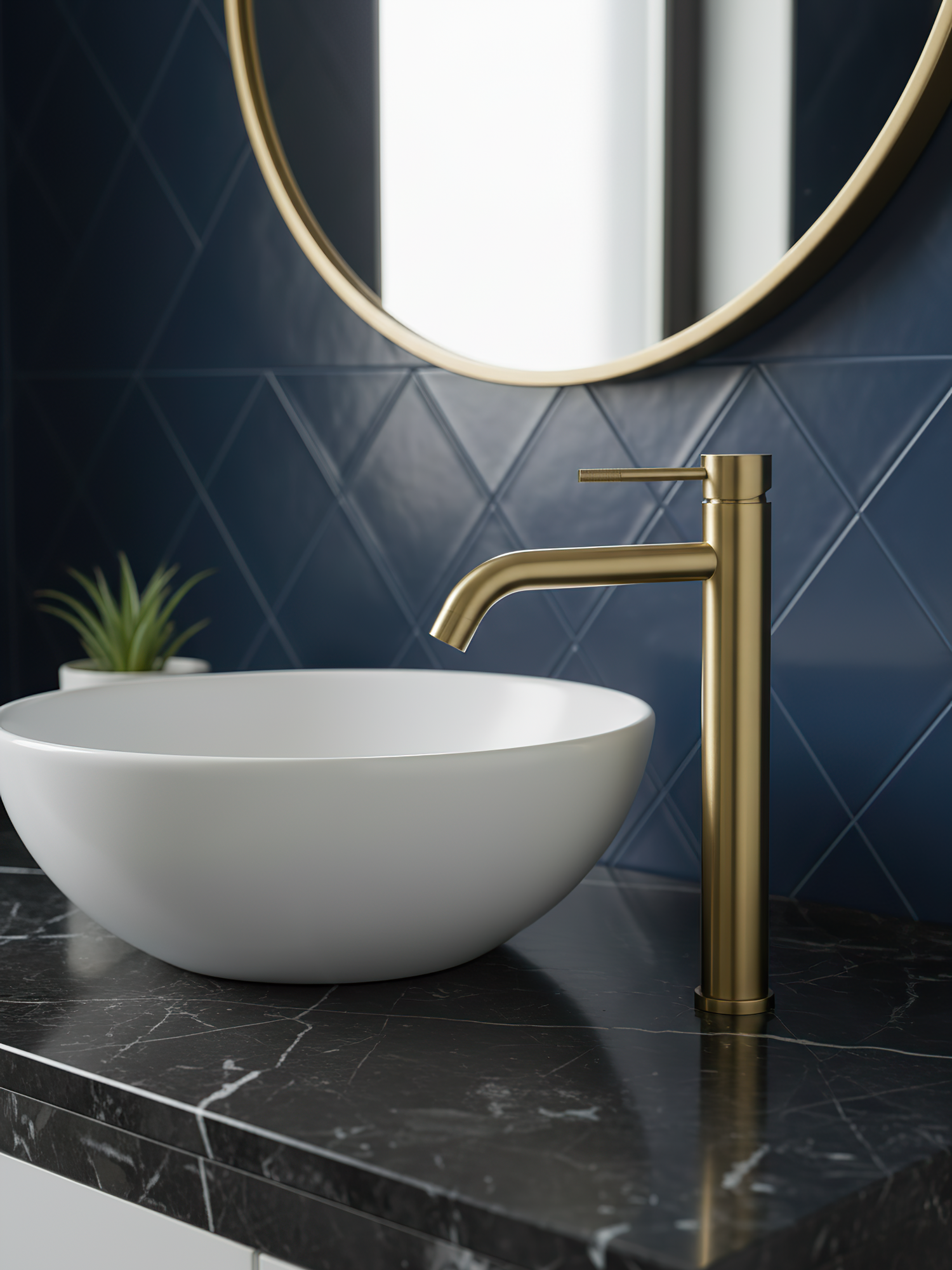 Смеситель для раковины высокий золотой / для накладной раковины / коллекция Vessel