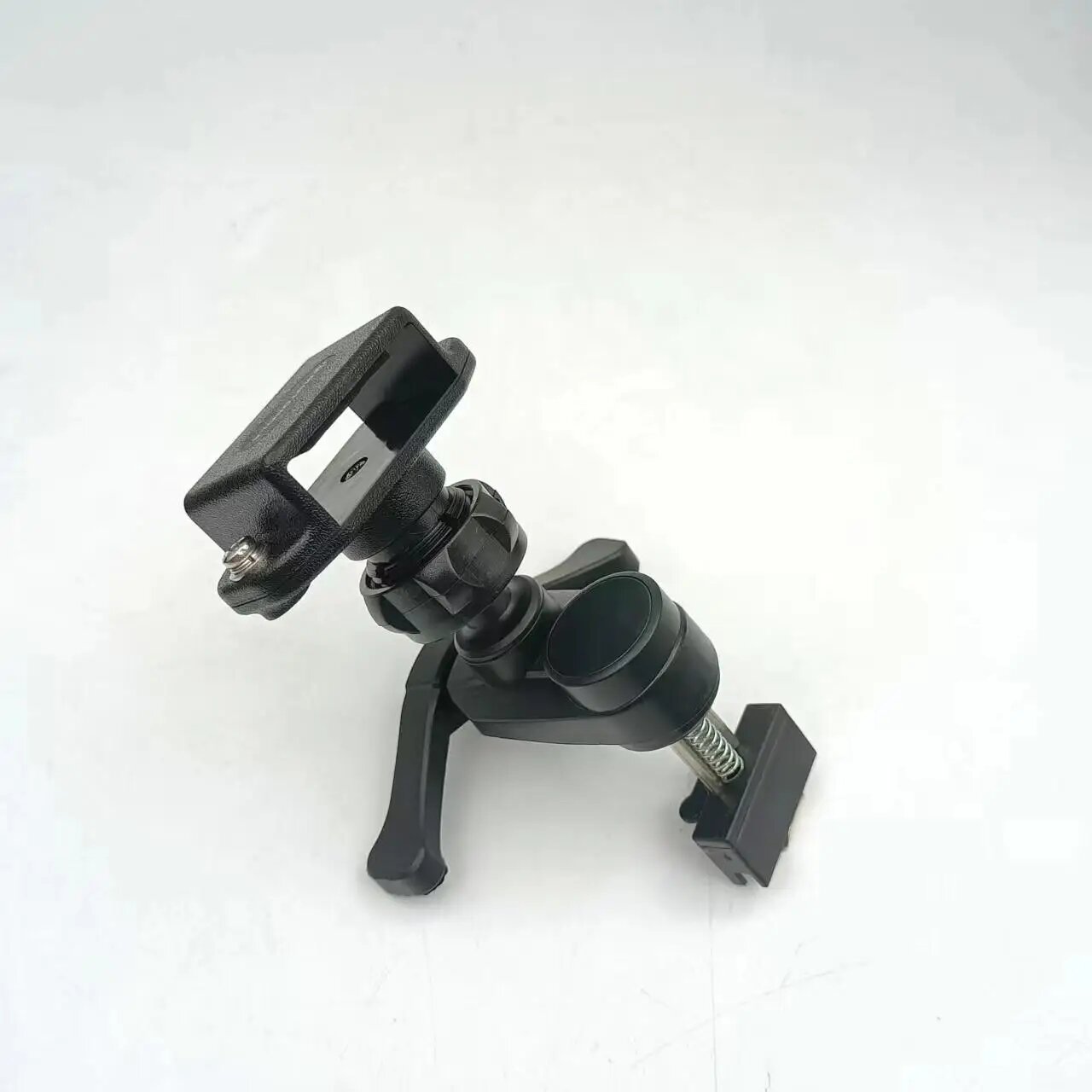 Автомобильное крепление для рации