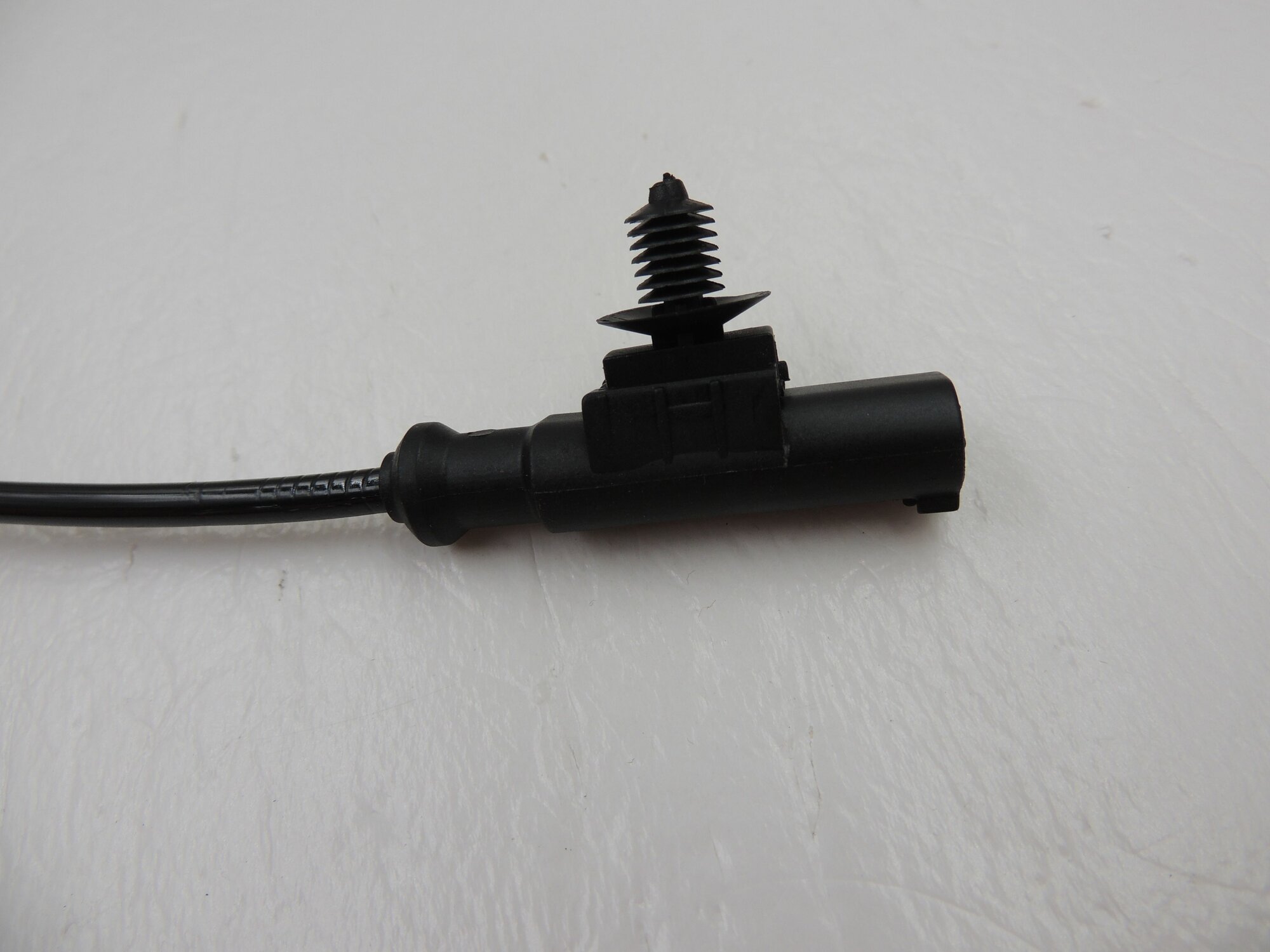 Датчик ABS 47900-ED000 Nissan