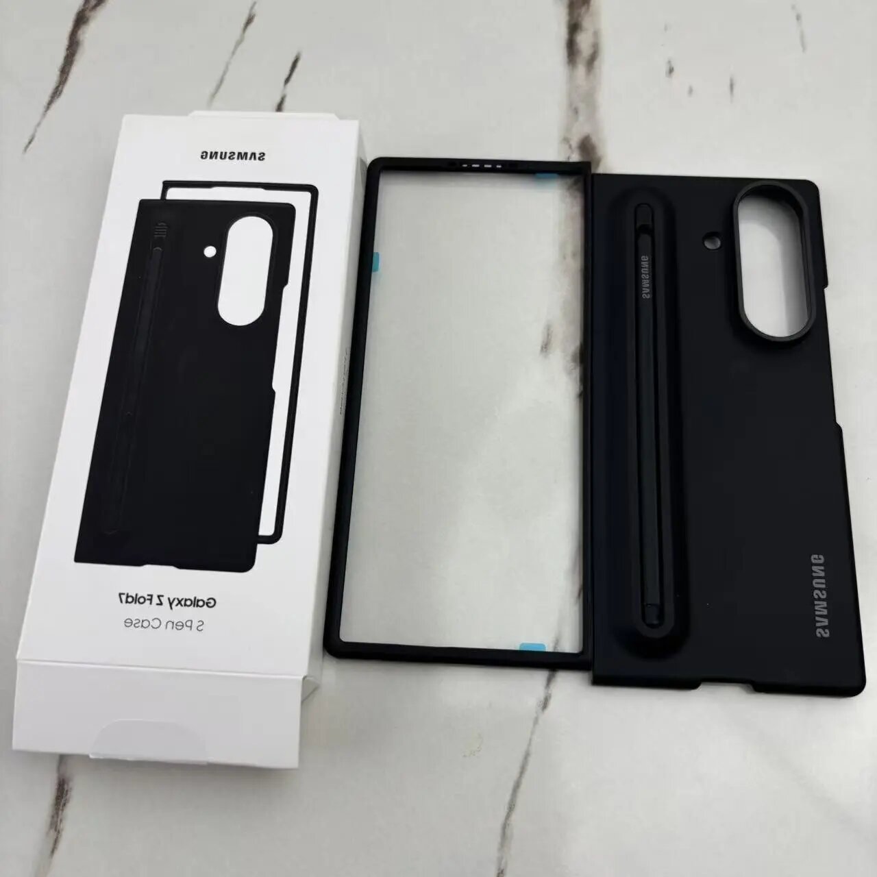 Черный чехол для Samsung Galaxy Z Fold7