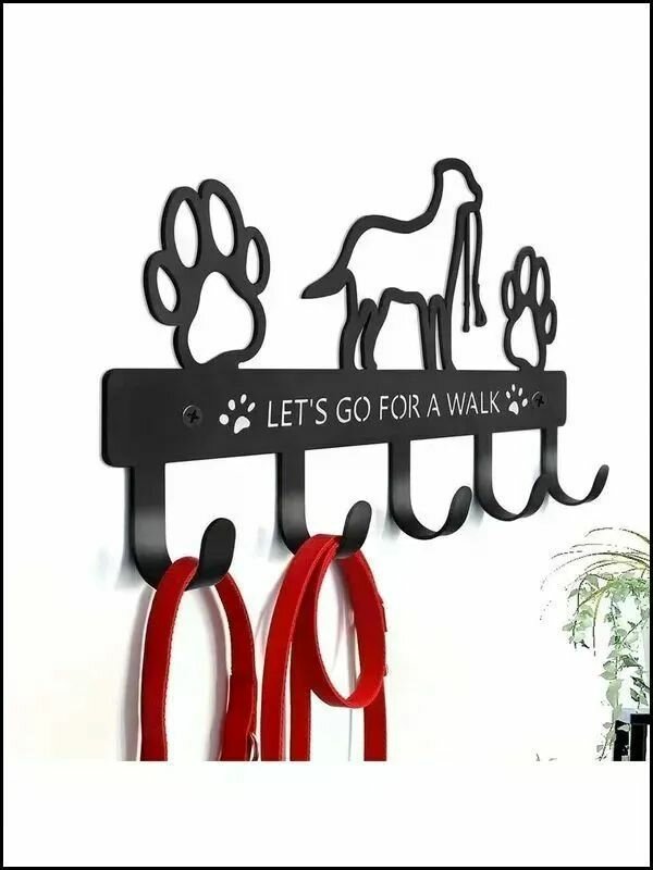 Эксклюзивный органайзер для хранения собачьих ошейников, поводков и аксессуаров размещается на металлических крючках