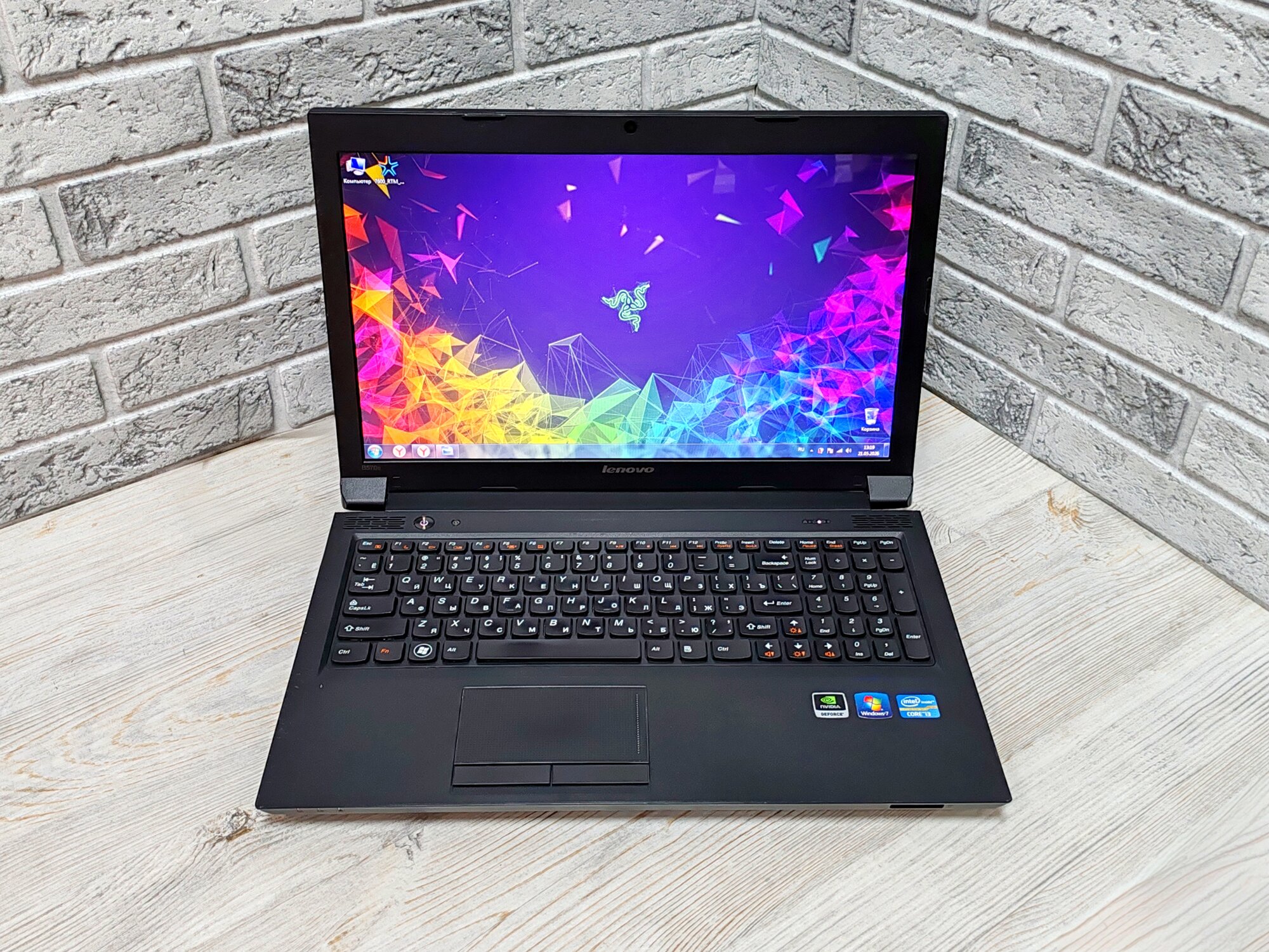 Ноутбук Lenovo, Core i3, GeForce 410m, 15,6", 4GB ОЗУ, HDD 500GB