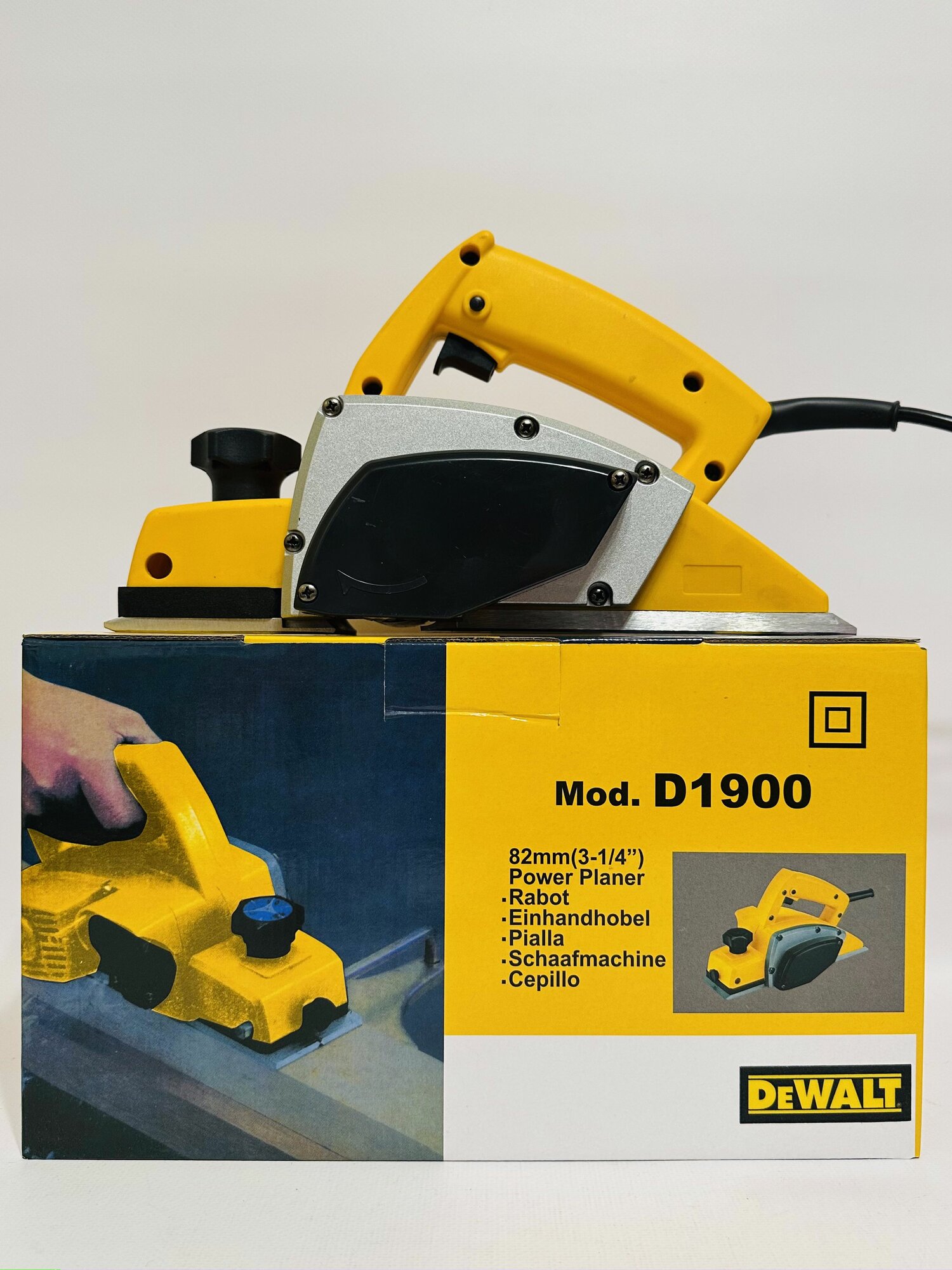 Рубанок DeWalt сетевой 500W
