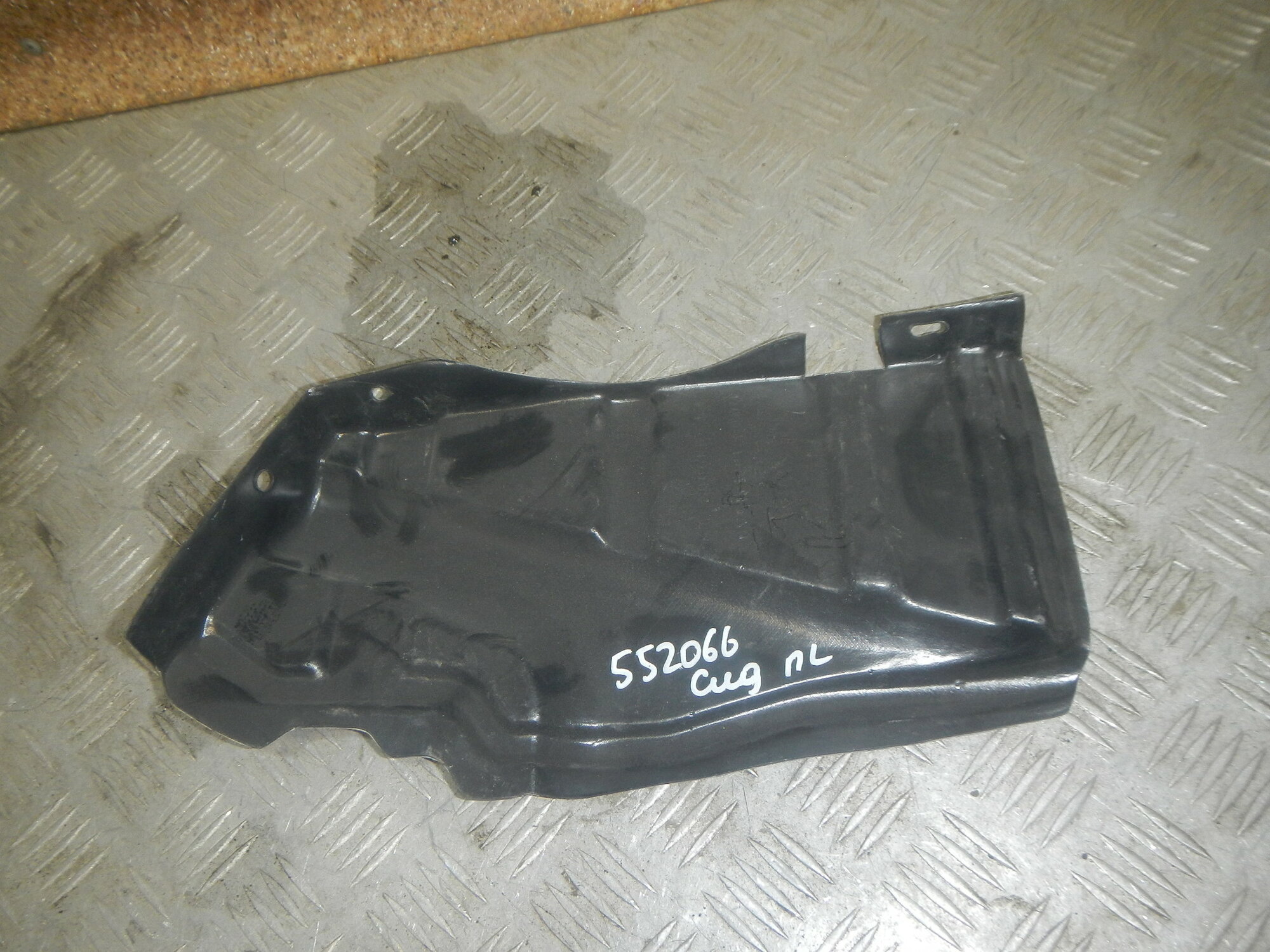 Б/У Пыльник двигателя боковой левый, KIA (Киа)-CEED (07-12) KIA CEED (07-12) SAT Дубликат, новый. 552066 Hyundai-KIA арт....