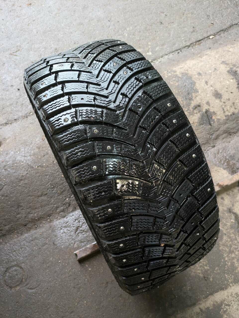235/45 R17 97T Michelin X-Ice North XIN2 остаток:5.5 мм год:2013 арт:b59bb87d