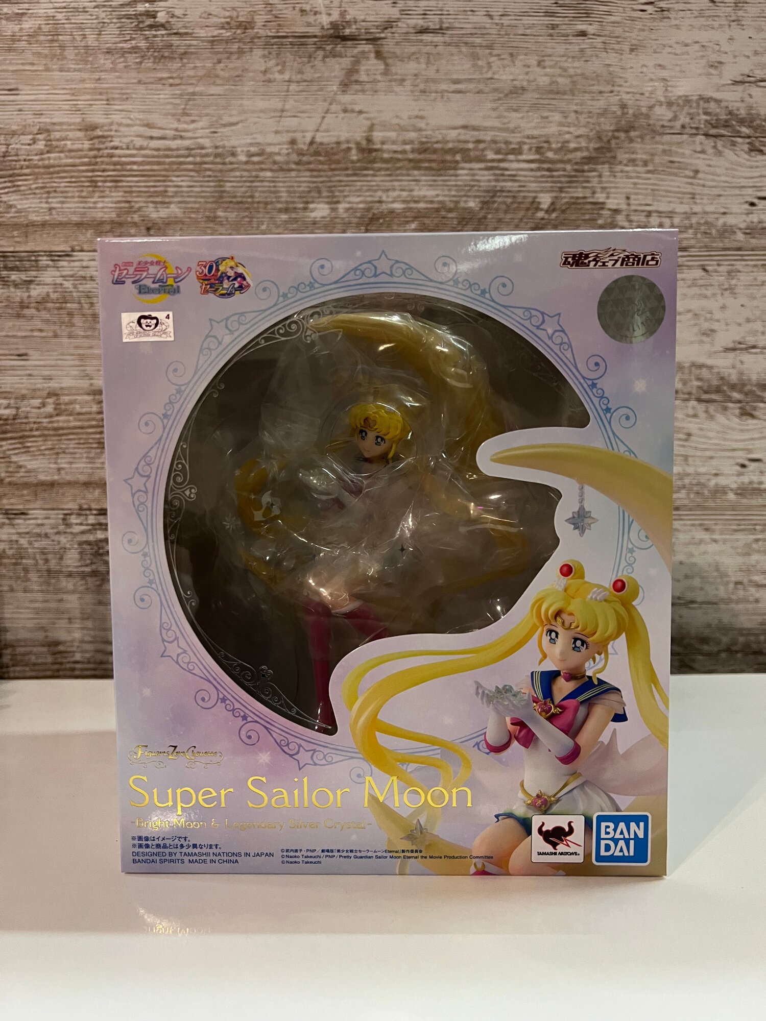 Фигурка Сэйлор Мун Super Sailor Moon от BANDAI