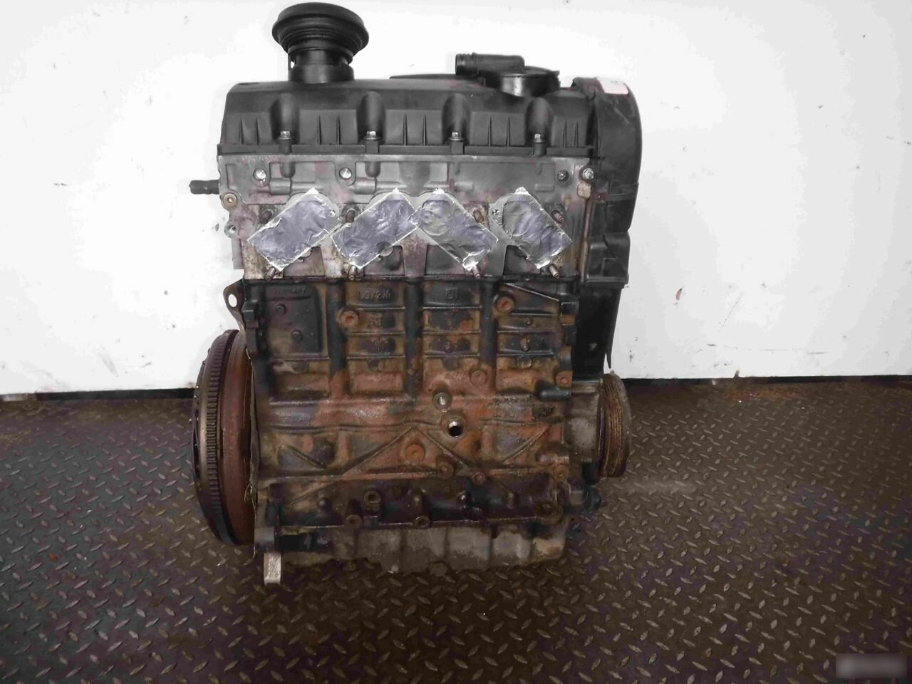 Двигатель Volkswagen Touran I (2003—2006) 03G100098X