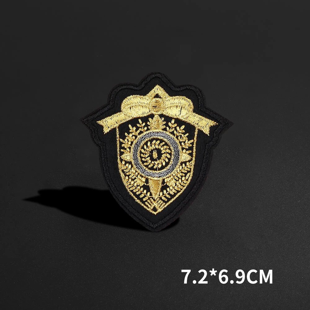 Патчи с золотым щитом для вышивки