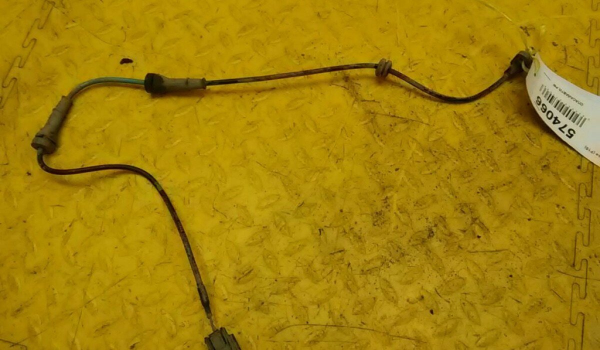 Датчик ABS Juke (F15) Nissan 479011KA0A