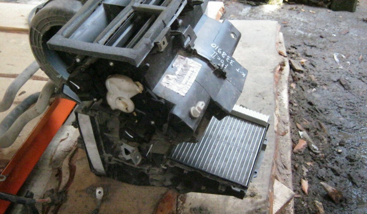 Моторчик заслонки печки Focus II Ford 1S7H19B634CA