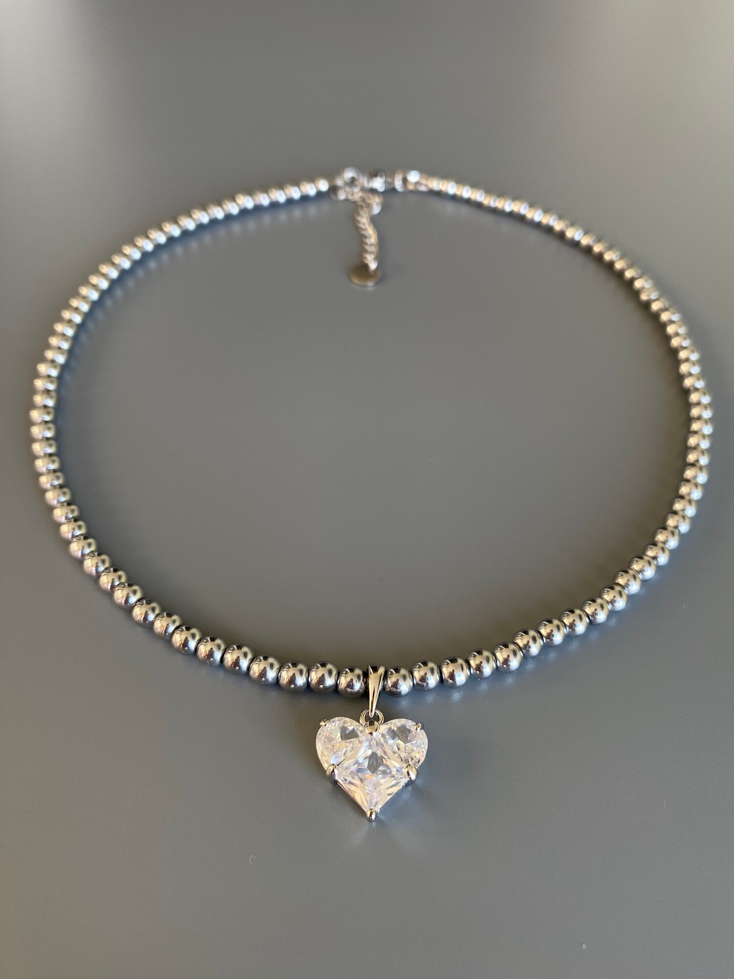 Чокер, фианит, гематит