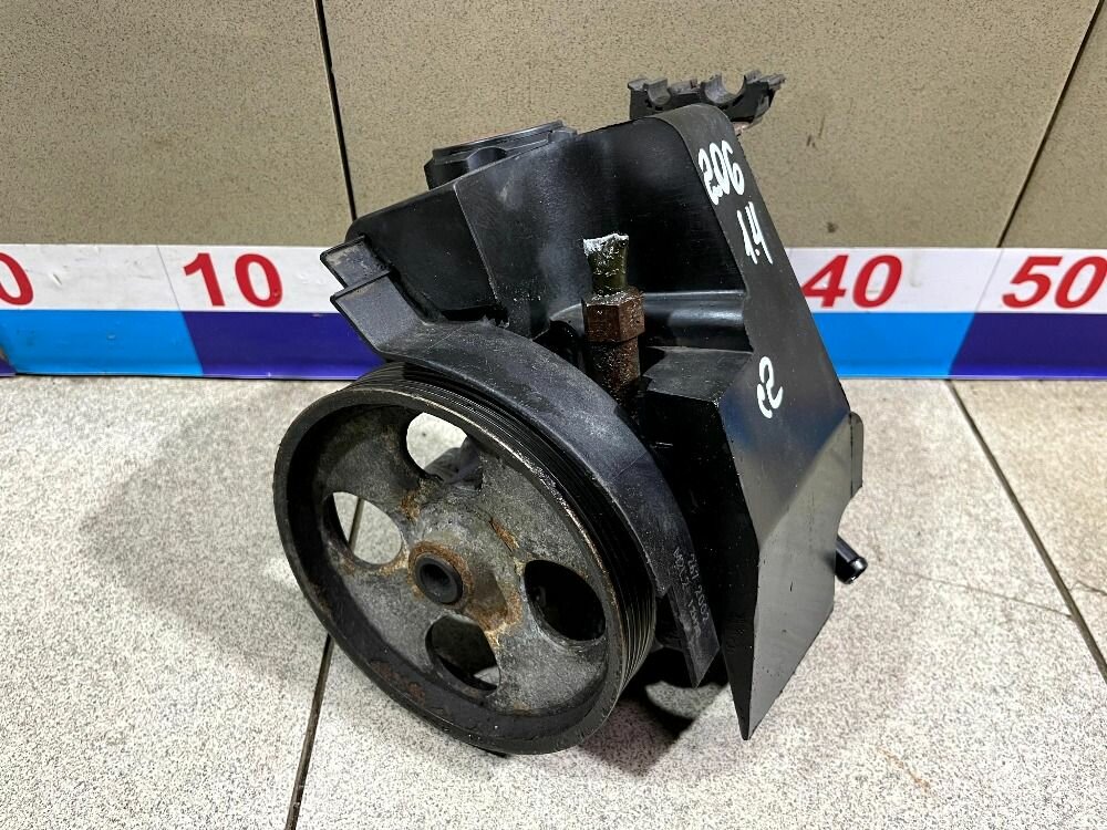 Насос гур Peugeot 206