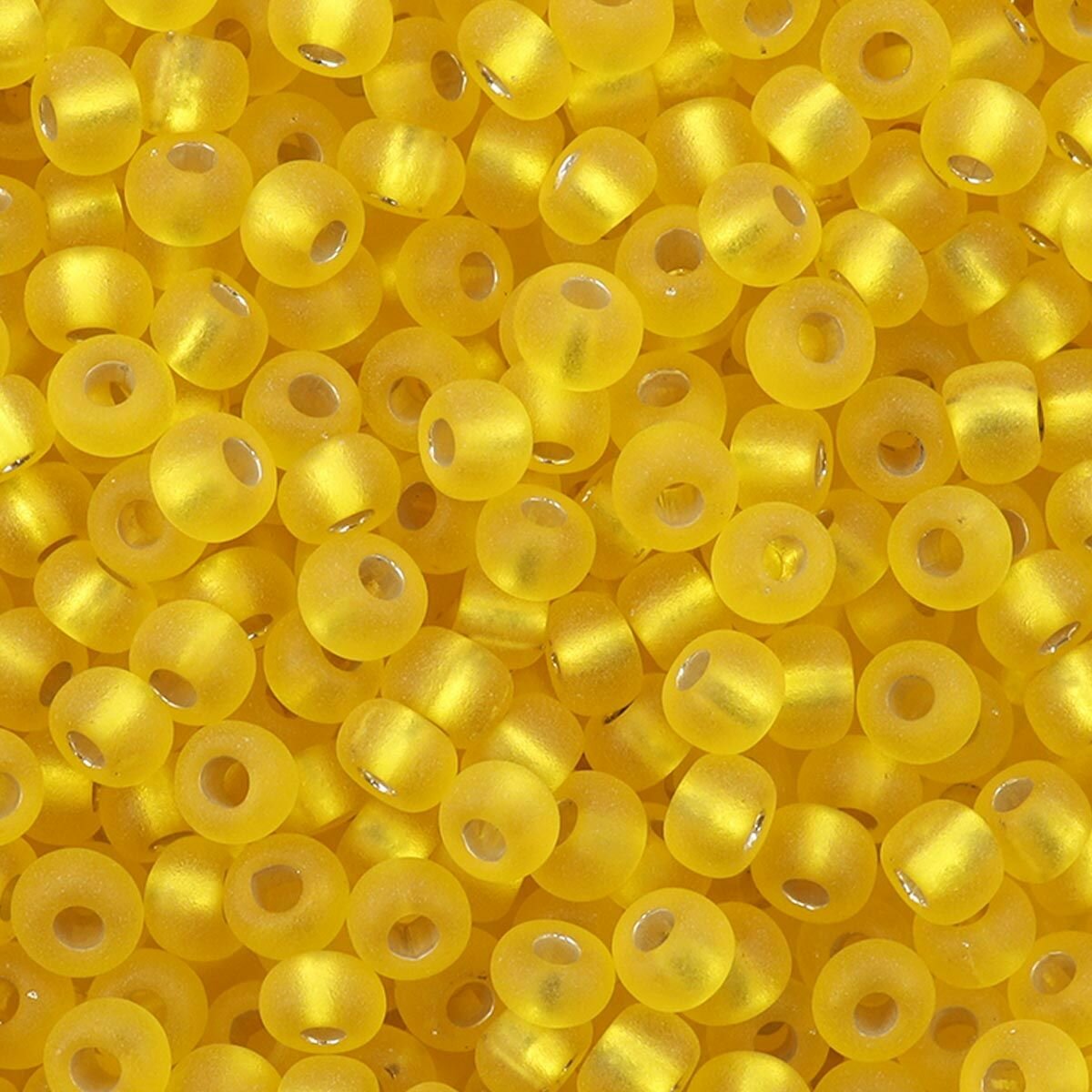 (87010) 331-39001-10/0 Бисер прозрачный матовый с сереб. центр. 10/0, круг. отв, 20гр Preciosa