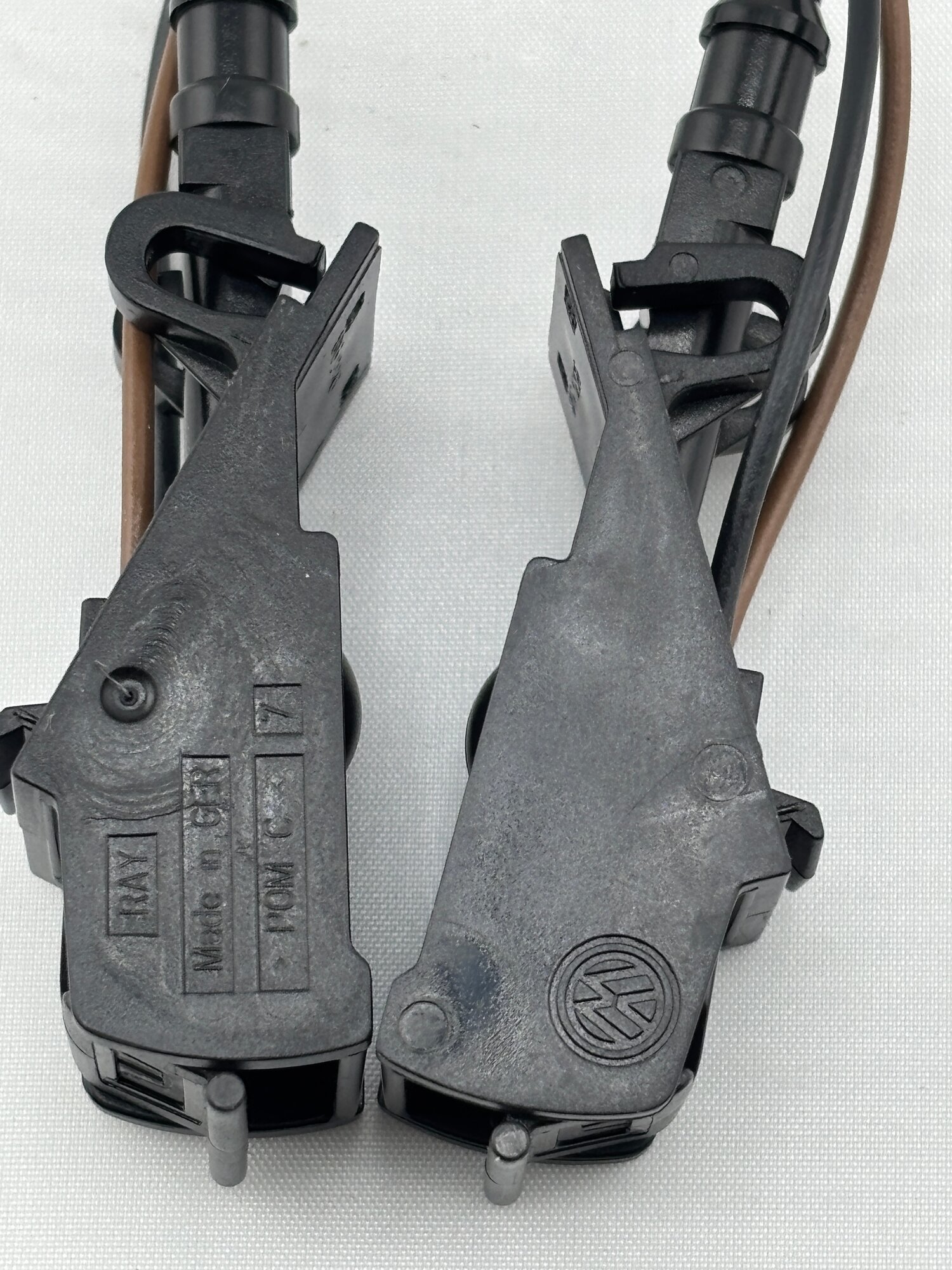 Форсунки VOLKSWAGEN 6E0955986B, для омывателя лобового стекла, с подогревом 1шт