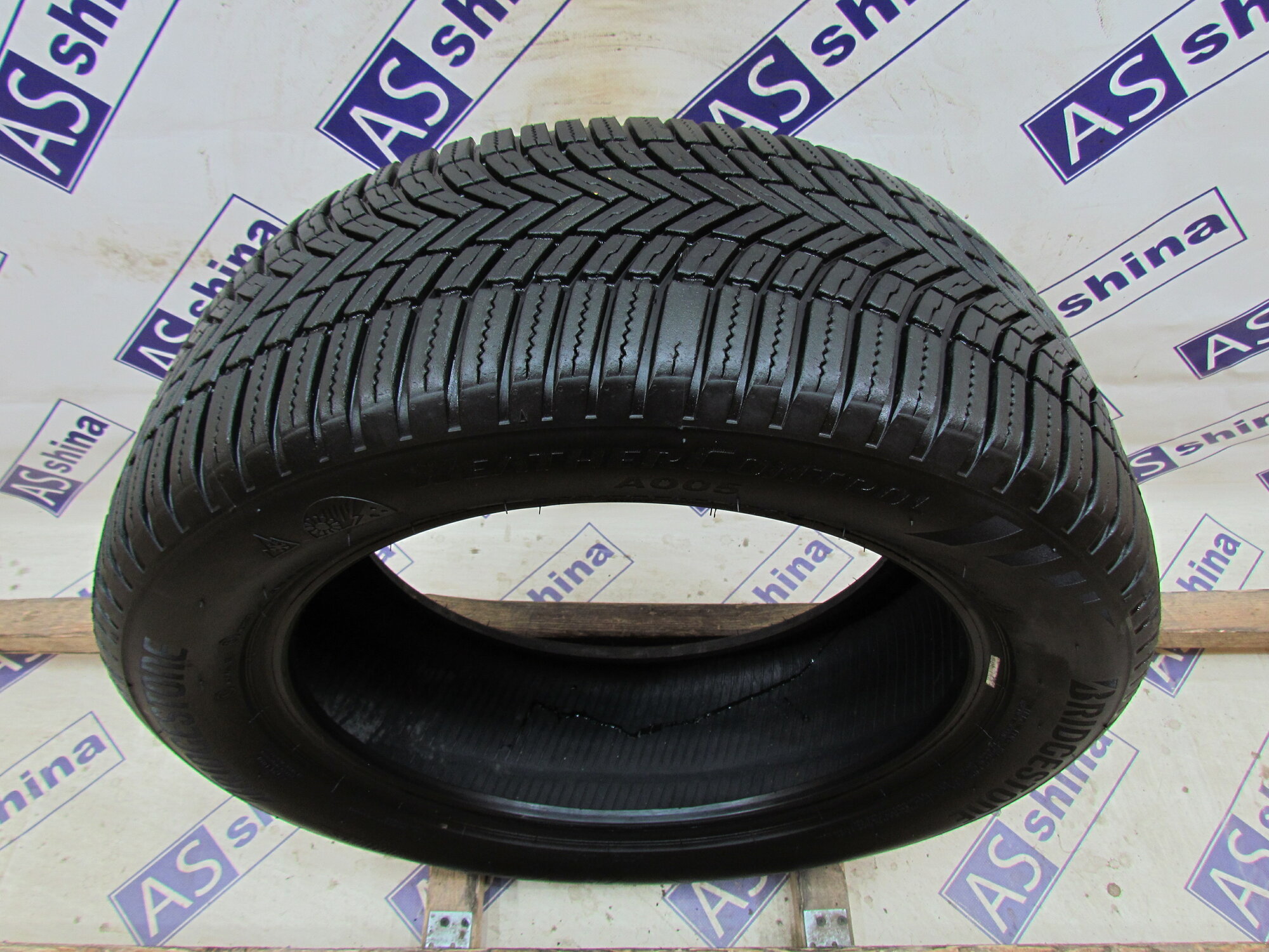 Bridgestone Weather Control A005 235 55 R18 летние БУ шины 5-10% износ , артикул 0025952