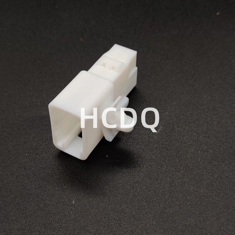 Оригинальный корпус и разъем автомобильного коннектора 90980-11010 поставляются со склада 90980-11010 X1