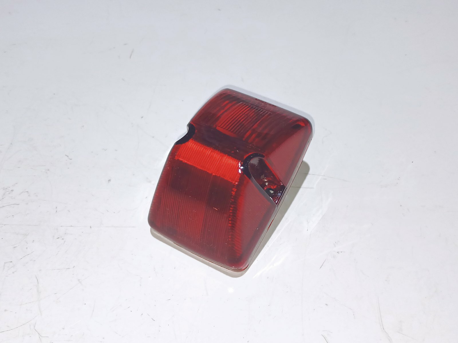 Фонарь контурный задний красный ПАЗ-3204