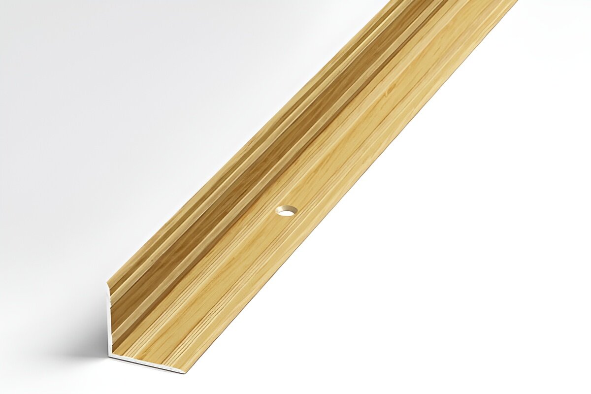 Профиль угловой алюминиевый декоративный 900 мм. ПУ 05-1.900.082