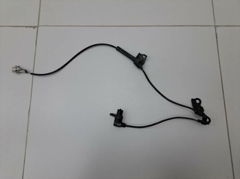 Датчик ABS передний левый Toyota Corolla E120 2001-2007
