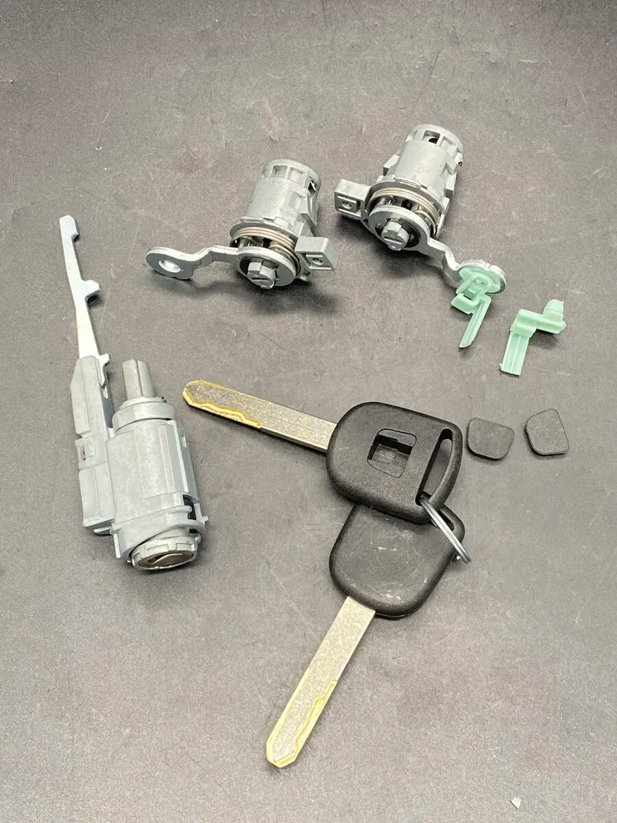 Комплект личинок замка Новое Cargoparts