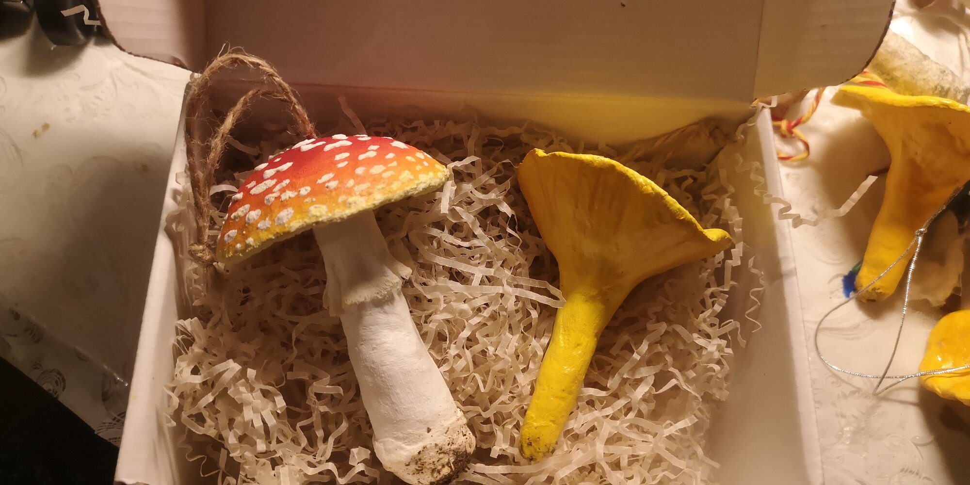 Набор ёлочных ватных игрушек Мухомор и лисичка