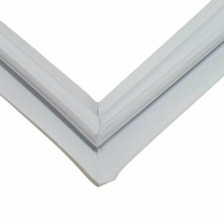 Уплотнитель двери холодильной камеры холодильника Indesit, 575х1115 мм, крепление в паз, 488000525759, C00373035