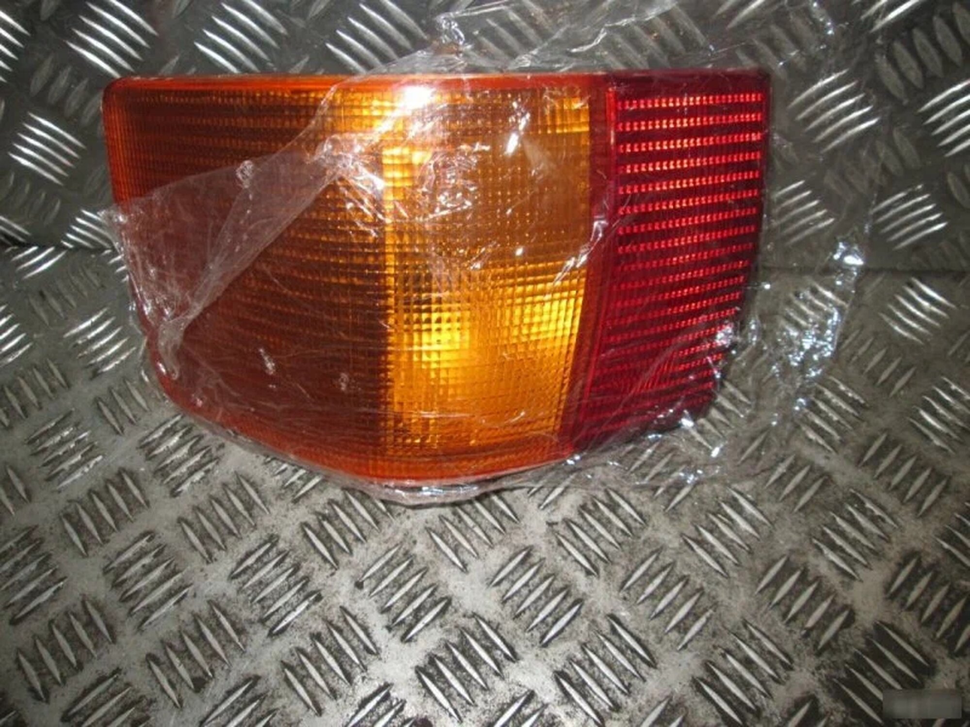 Фонарь, задний, правый, для Audi 80, B3 1986-1991, в ассортименте