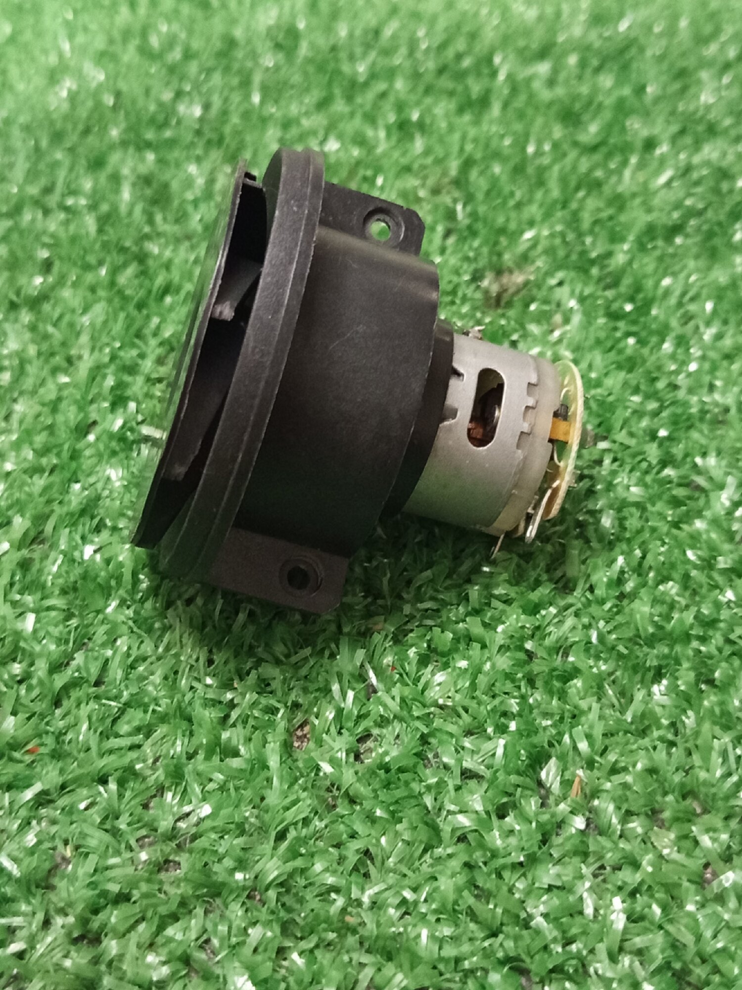 Двигатель для строительного фена Bort BHG-2000L-K