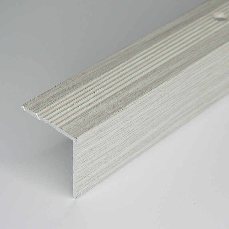 Порожек для напольных покрытий 25x25 мм, длина 1,8 м, уголок алюминиевый Русский профиль, накладки на ступени, груша белая