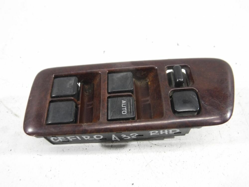 Блок управления стеклоподъемниками Nissan Cefiro 2540131U00