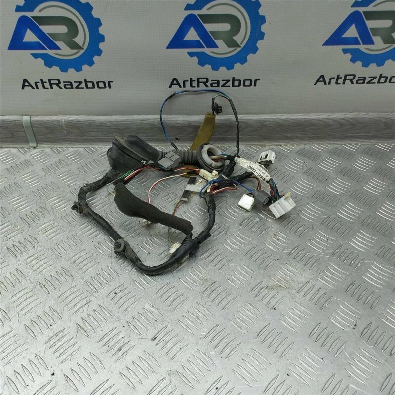 Б/У Проводка двери пер.правой Subaru Tribeca / Субару Трибека 3.6 EZ36 256 Л.С. 2007