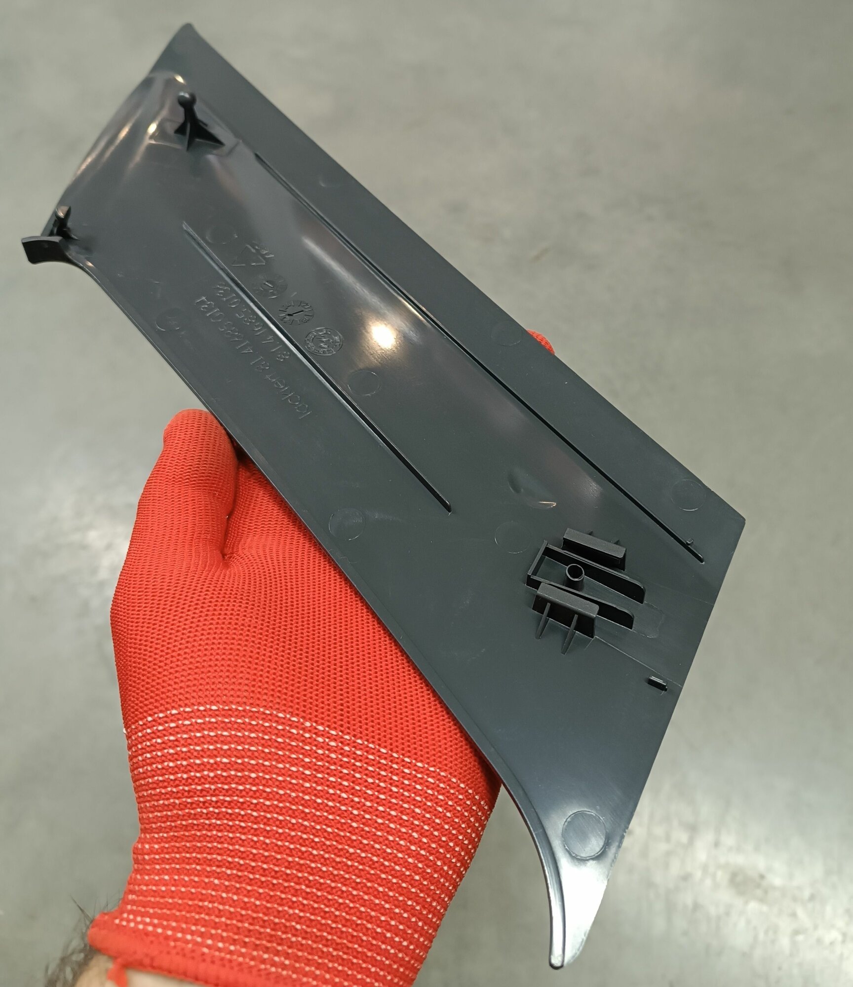 Кожух бампера справа (грунтованный) MAN TGS/TGX , арт. 81416850136 MAN