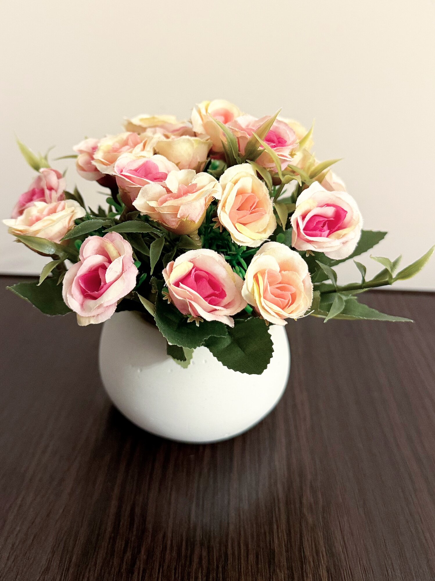 Искусственные цветы для декора / Декоративные растения кашпо / Цветочная композиция для интерьера на стол